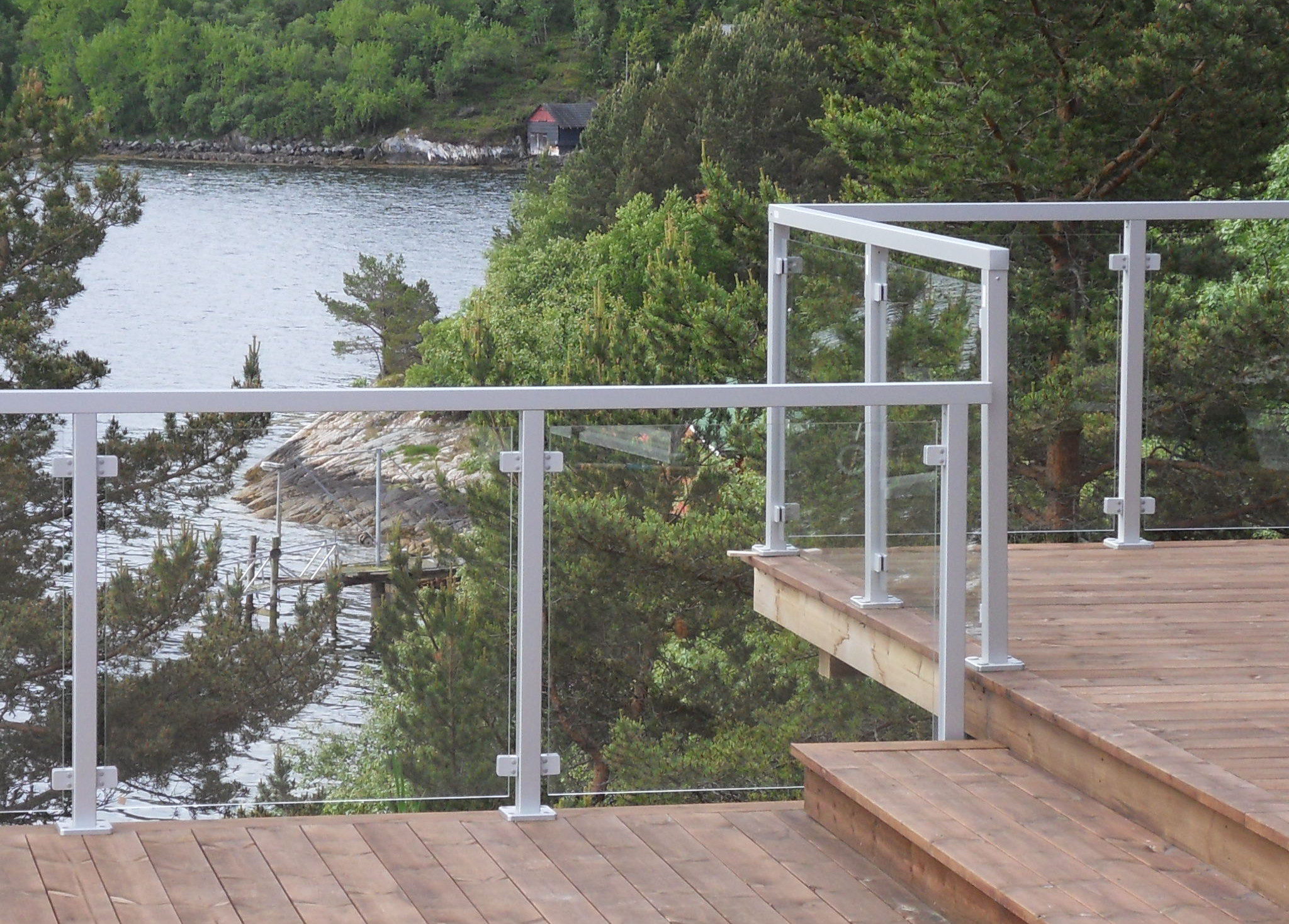 Altanräcken med glas, räcke för altan från ca 1650 kr/m | Räckesbutiken